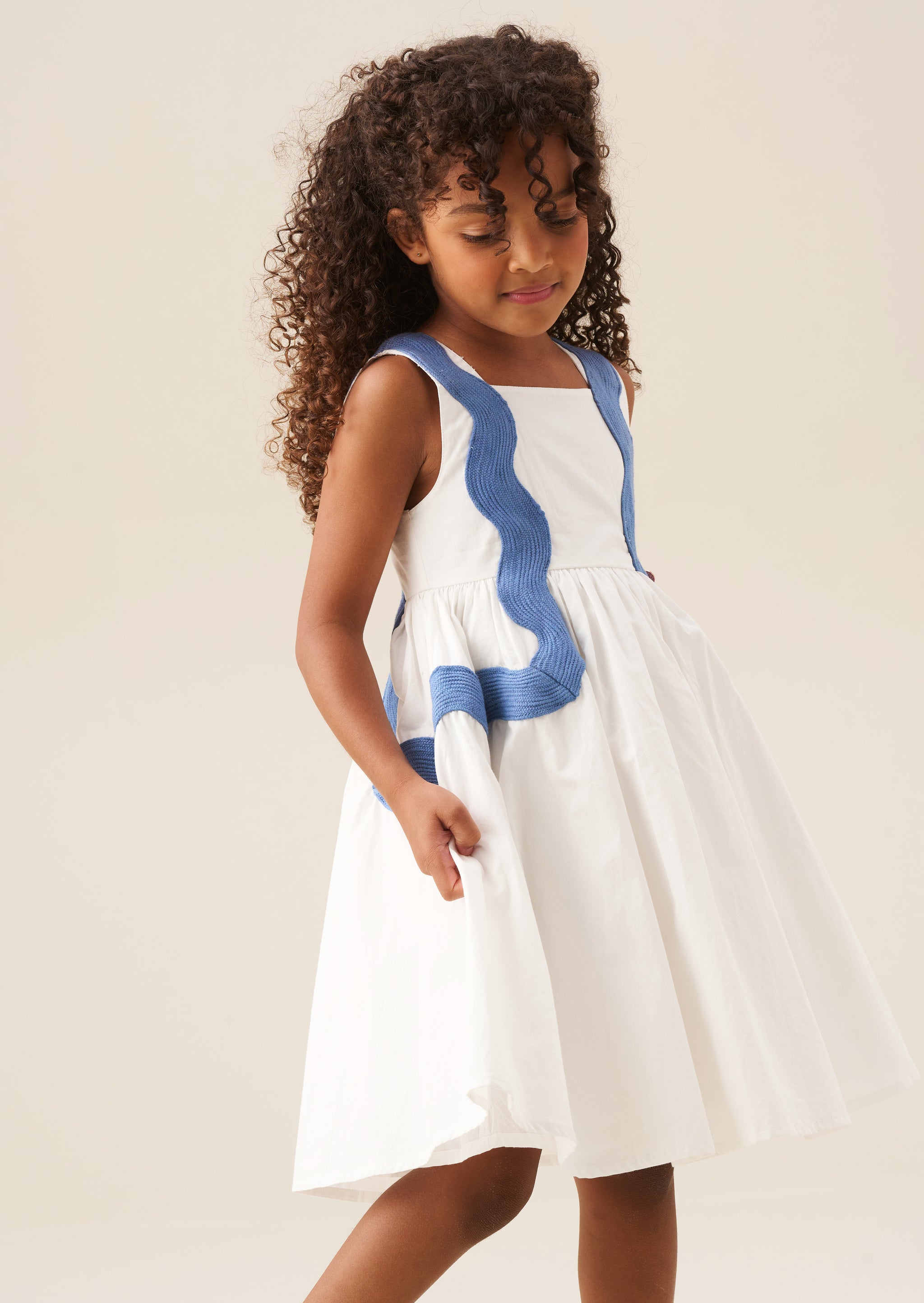 Robe blanche à galons pour filles | Angel & Rocket